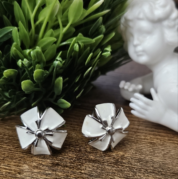 Patented | Jewelry | Vintage Patented Enamel White Clip Earrings | Poshmark